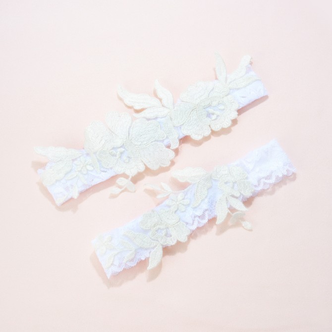 Heirloom Bridal - Calypso Floral Lace Garter Set | La Belle Mariee